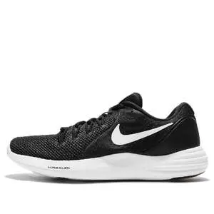 Nike Lunar Apparent Low Top Sneakers