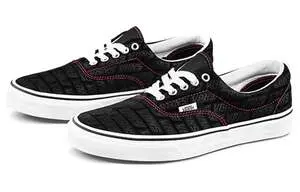 VANS Era Low Tops Casual Skateboarding Shoes Alphabet - Black