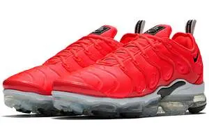 Nike Vapormax Plus Sneakers