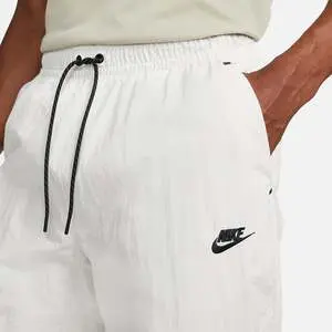 Nike Tech Essentials Lined Commuter Pants