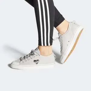 Adidas Nizza Trefoil Heart Detail Sneakers