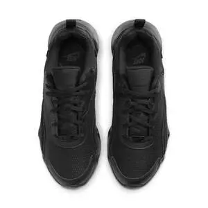 Nike Ryz 365 2 "triple " Sneakers - Black
