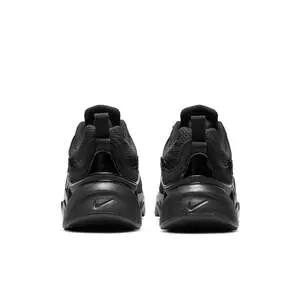 Nike Ryz 365 2 "triple " Sneakers - Black