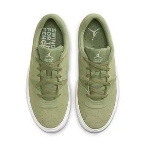 JORDAN Air Series Es Sneakers
