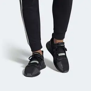Adidas U_path Run Hk "core " Sneakers - Black