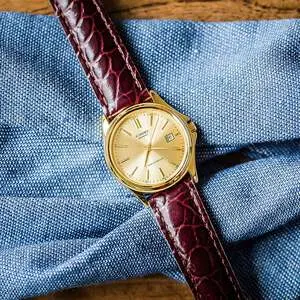 Casio Quartz Analog Watch With Tone Case And Leather Strap - Gold