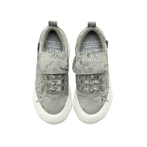 KAALIXTO Skateboarding Canvas Low Top Sneakers