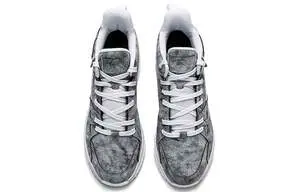 ANTA Going Crazy Leather Sneakers