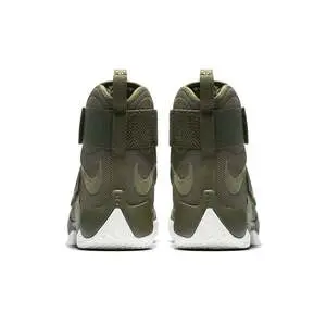 Nike Lebron Soldier Sfg Lux Sneakers - Olive Green