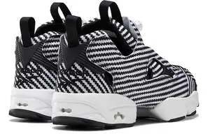 REEBOK Instapump Fury "carbon Fiber" Sneakers - Black/white