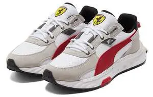 PUMA Scuderia Ferrari X Wild Rider Low Top Sneakers - White/black/red
