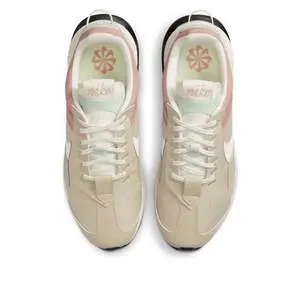 Nike Max Pre-day Sneakers - Khaki/pink