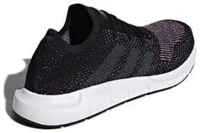 Adidas Swift Run Primeknit Sneakers