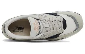 NEW BALANCE 1500 Made In England Sneakers - White/grey
