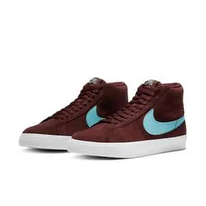 Nike Zoom Blazer Mid Sb Sneakers