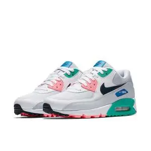 Nike Max 90 Essential Sneakers