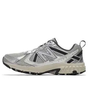 NEW BALANCE Low Top Sneakers - Silver/black