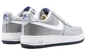 Nike Force 1 Low Premium 'futura' Sneakers - Silver/white