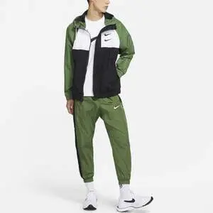 Nike Swoosh Windproof Hooded Jacket