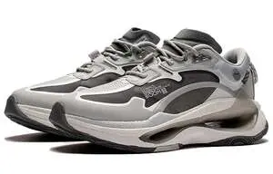 LI-NING Infinity Low Top Sneakers