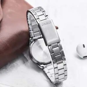 Casio Quartz Analog Timepiece - Silverpink