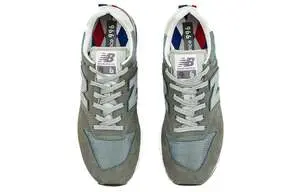 NEW BALANCE 996 Casual Sneakers - Grey