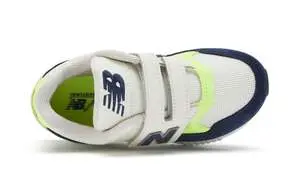 NEW BALANCE 530 Low Top Sneakers