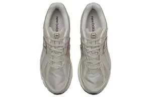NEW BALANCE 1906r Sneakers - Cream/gray