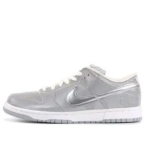 Nike Dunk Low Pro Medicom 3 - Silver/grey