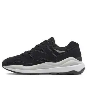 NEW BALANCE 57/40 Sneakers - Black/white