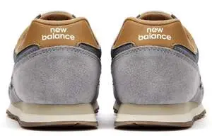 NEW BALANCE Low Top Sneakers - Gray/white
