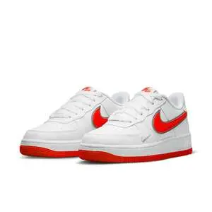 Nike Force 1 Se Low Top Sneakers