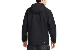 Nike X Cascade Rain Jacket