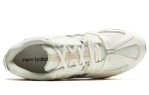 NEW BALANCE 828 Low Top Sneakers