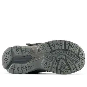 NEW BALANCE 2002 Sneakers - Slate/grey Silver