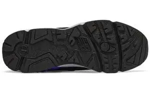 NEW BALANCE 850 Athletic Sneakers - Black