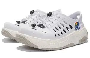LI-NING Titantrek Azgs018-2 Athletic Sneakers - Standard White