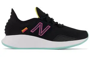 NEW BALANCE Fresh Foam Roav Sneakers - Black
