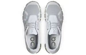 On Cloud 5 Sneakers