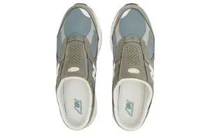 NEW BALANCE 2002rm Slip-on Sneakers