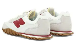 NEW BALANCE Rc30 Low Top Sneakers - Beige/red