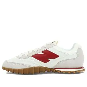 NEW BALANCE New Balance RC30 Low Top Sneakers Beige/red