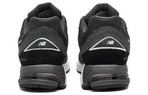 NEW BALANCE 2002r "magnet " Sneakers - Black