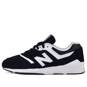 NEW BALANCE 697 Sneaker - Black/white