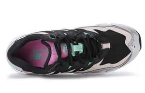 NEW BALANCE 850 Sneakers