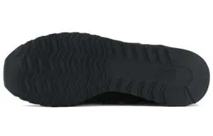 NEW BALANCE 520 Series Sneakers - Black
