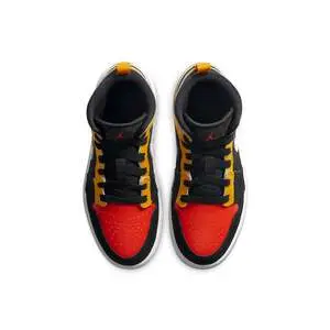 JORDAN 1 Mid Se Sneakers