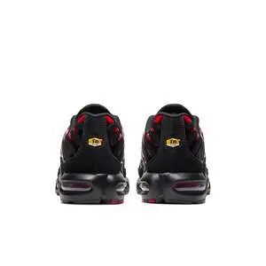 Nike Max Plus 'bred' Sneakers - Black/red
