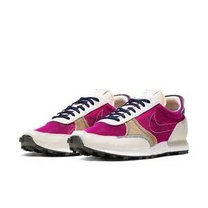 Nike Daybreak Type "cactus Flower" Sneakers - Rose