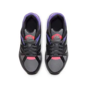 Nike Zoom Structure Sneakers
